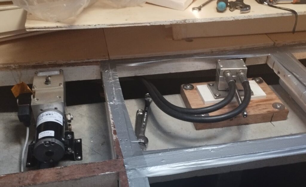 Advice for Servicing a Hydraulic Autopilot - Yacht Emerald